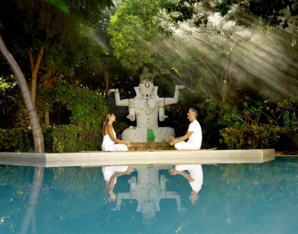 Meditation at the Pool – Grupo Lomas – Digital Midia Center